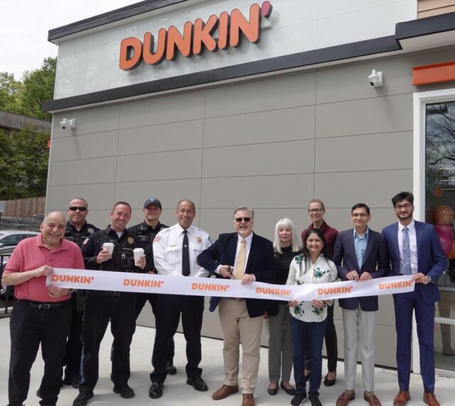Dunkin’ brings next generation store to Bergen County - Ed Lewi and ...