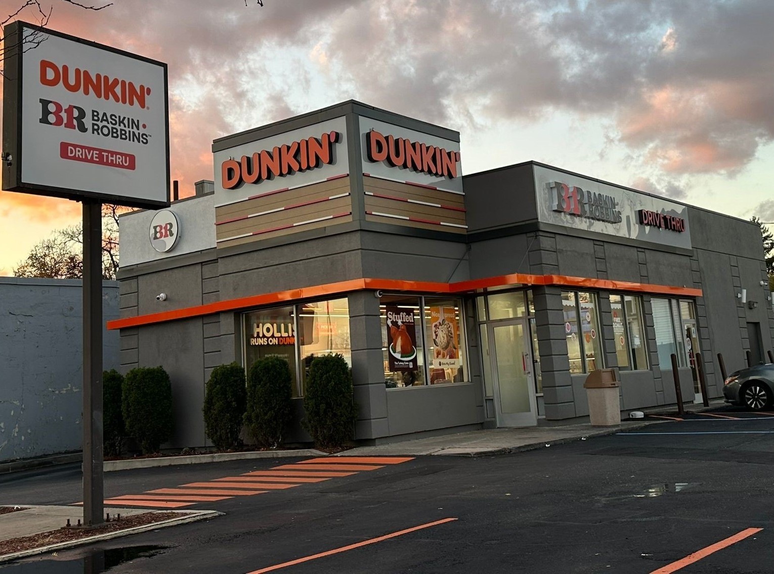 Dunkin’ and Baskin-Robbins open next generation store in Queens - Ed ...