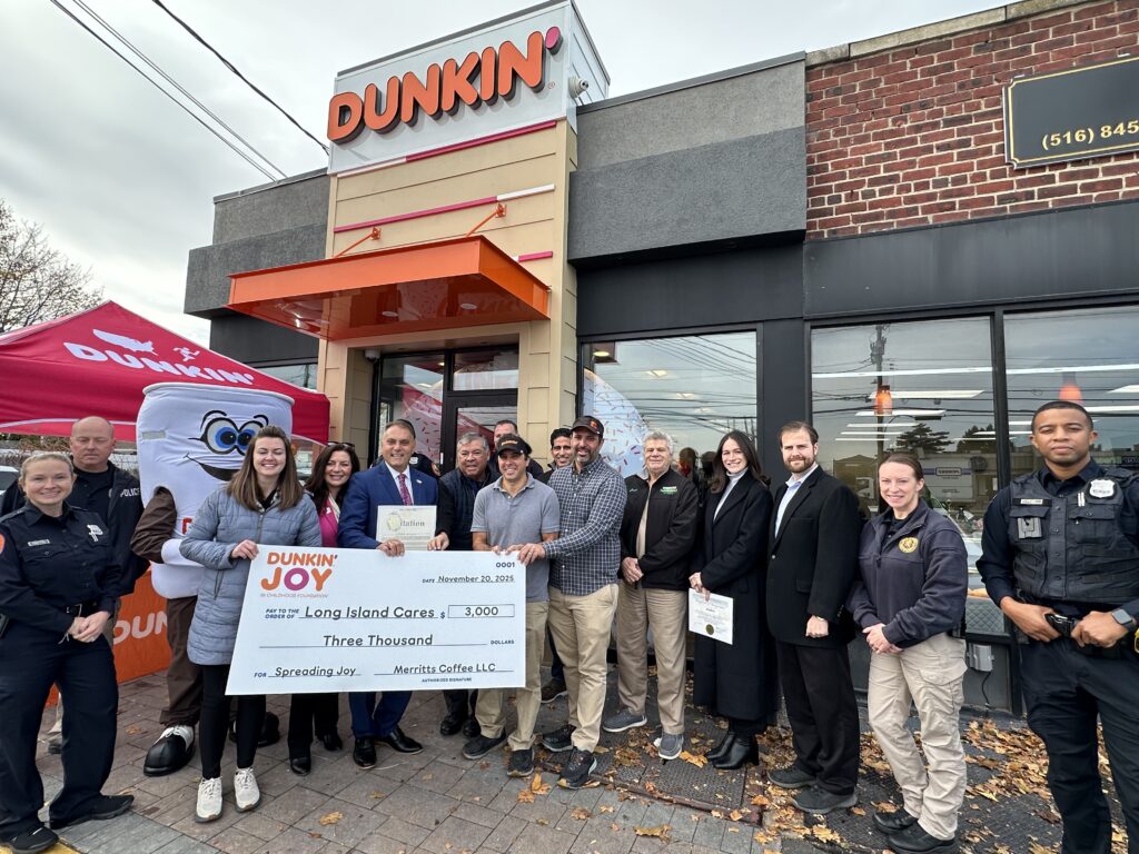 Dunkin’ restaurant in Farmingdale commemorates grand reopening with ...