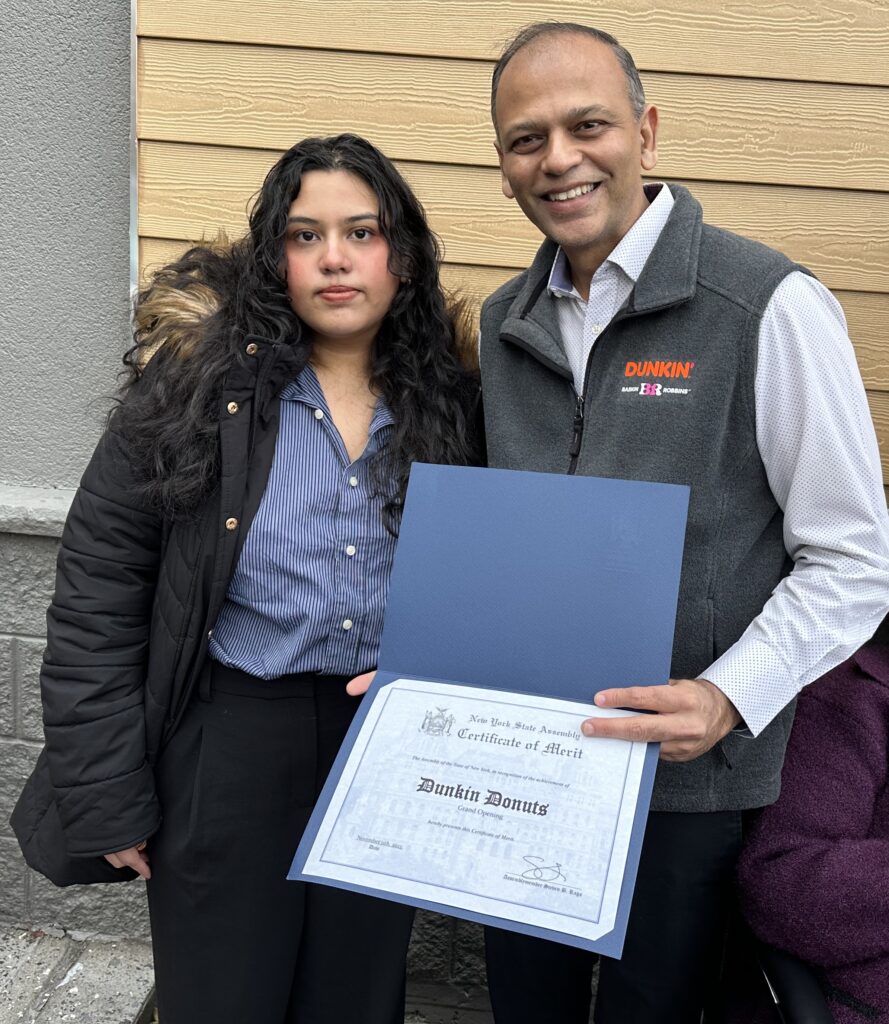 Dunkin’ and Baskin-Robbins restaurant in Jackson Heights commemorates ...