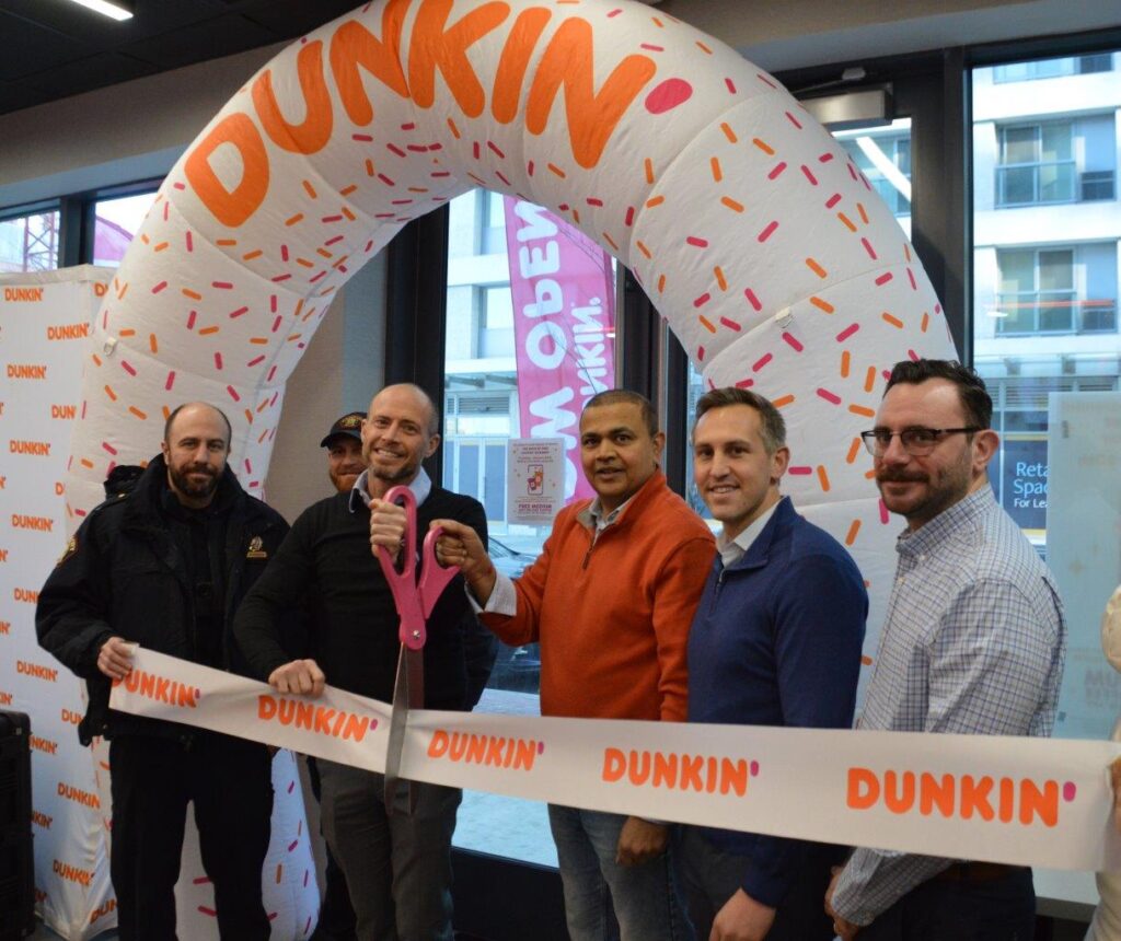Dunkin’ restaurant in Jersey City celebrates grand opening - Ed Lewi ...